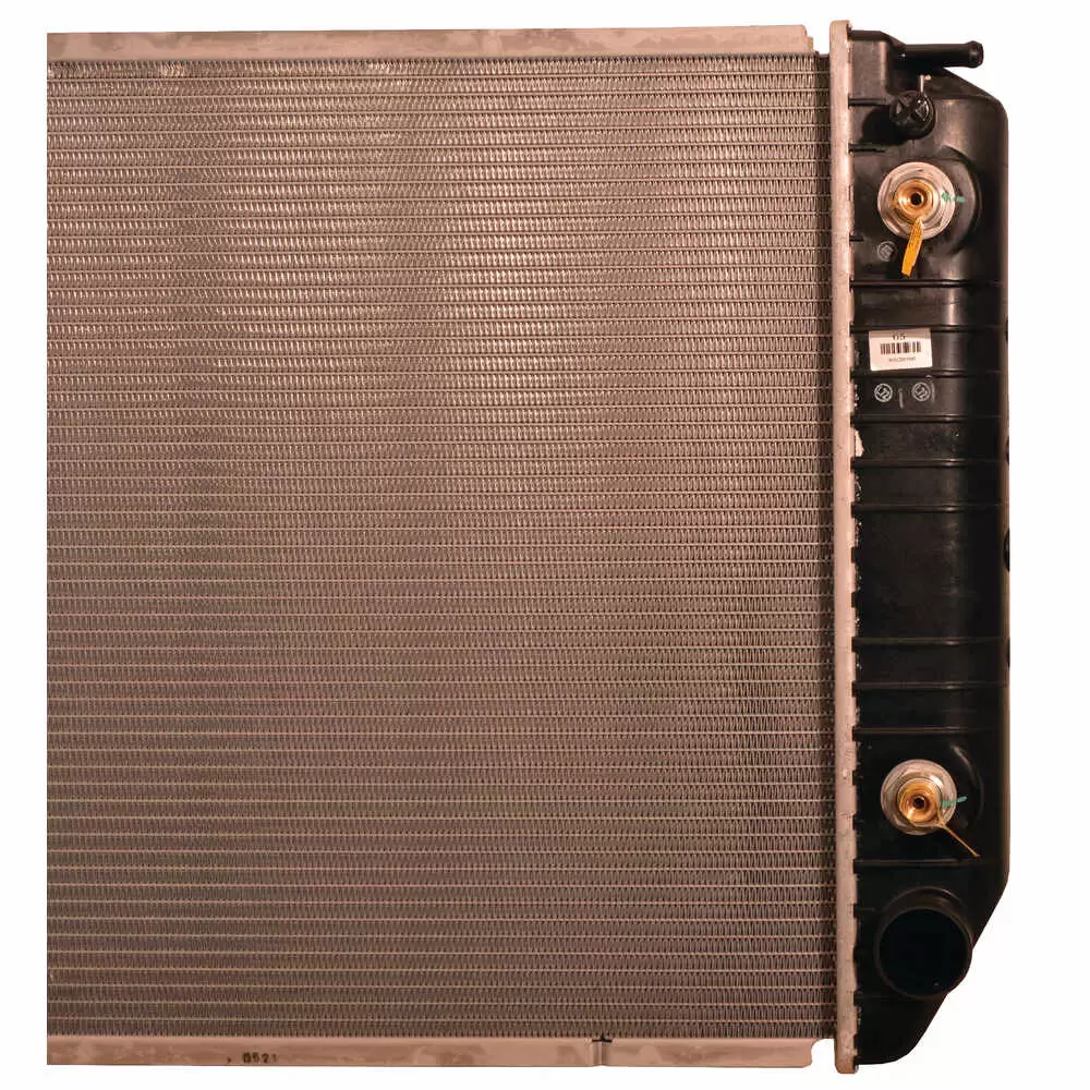 Radiator Compatible with GM/Workhorse P-Chassis, Gas 89-99 454C.I. 7.4L ...